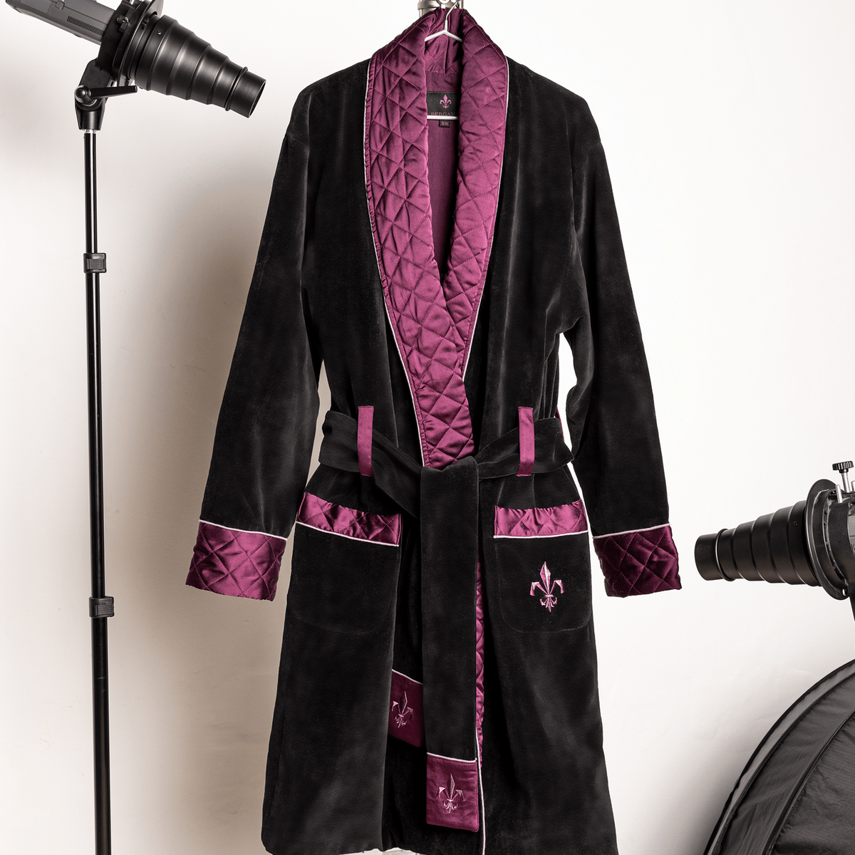 Classic Smoking Robe | Carbon Black - World of Bergamo